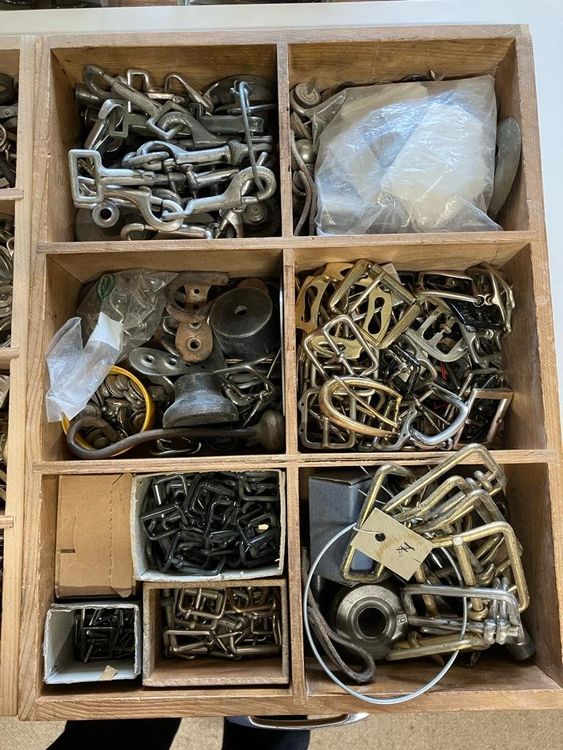 Handwerks-Schnallen aus Sattler-bestand (Neu (gemäss Beschreibung)) in ...