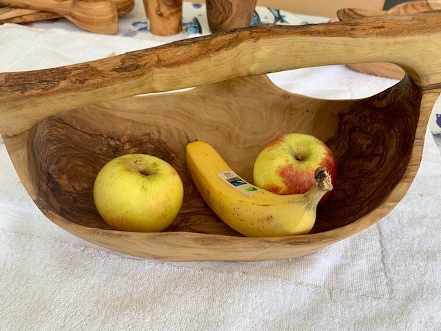 Obstkorb mit Griff aus Olivenholz NEU (Neu (gemäss Beschreibung)) in ...