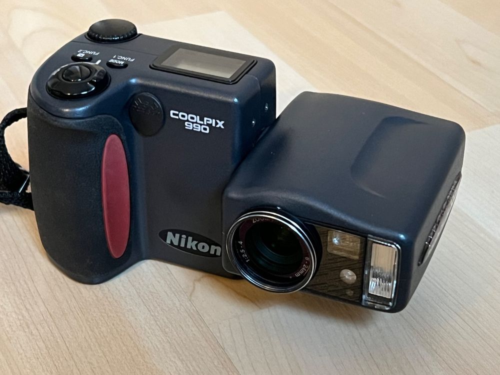 NIKON COOLPIX 990 8-24mm - sehr spezielle Digital-Kamera | Kaufen auf ...