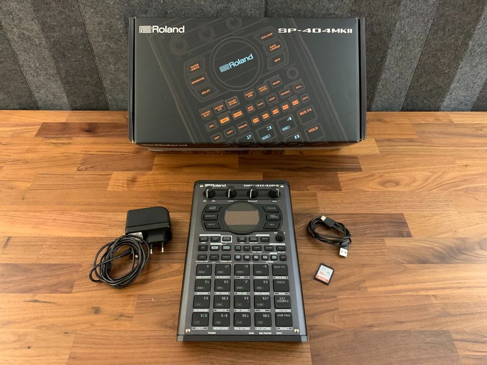Roland SP404 MK2 (Neu (gemäss Beschreibung)) in Unterägeri für CHF 340 ...