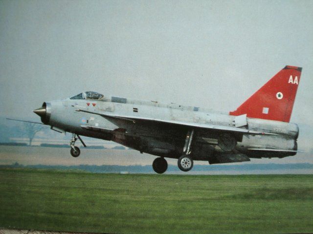 Royal Air Force English Electric Lightning F6 XR770/AA of 5 (Neu und ...