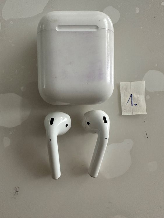 Apple AirPods ab 1.- | Kaufen auf Ricardo