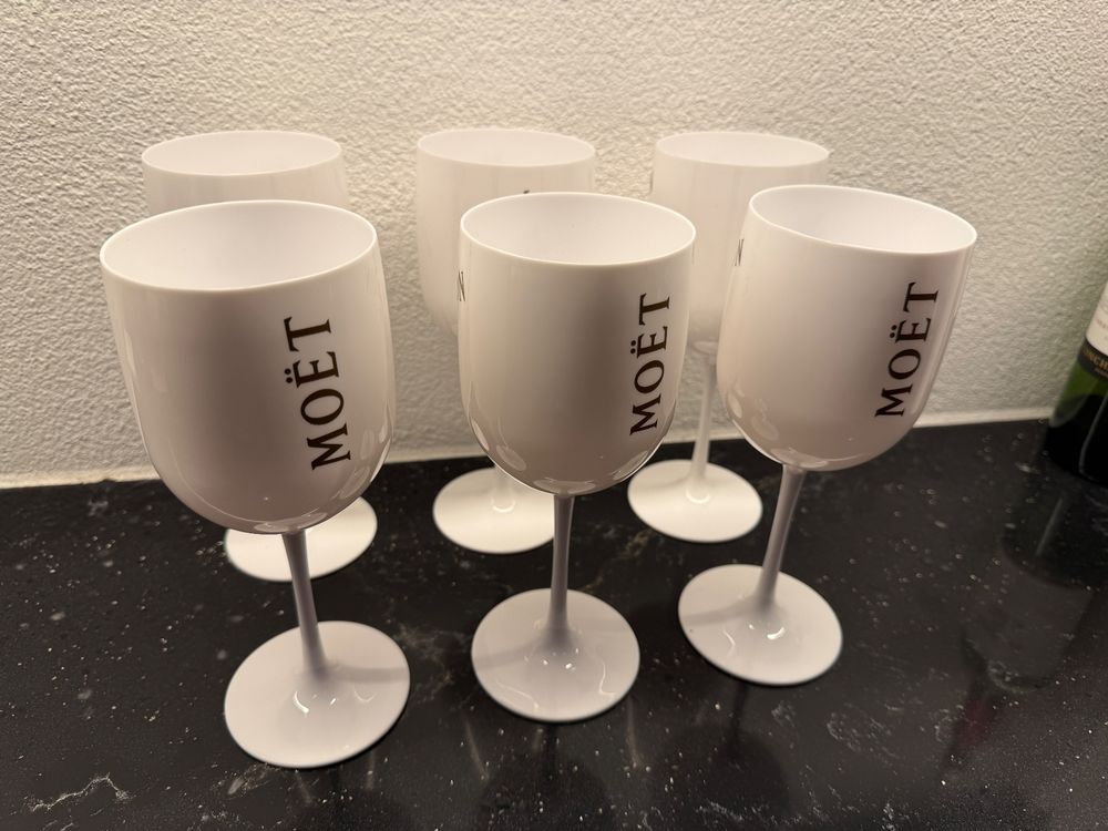 MOËT & CHANDON SET MOET Chandon Weiß Gläser 6 Stück (Neu und ...