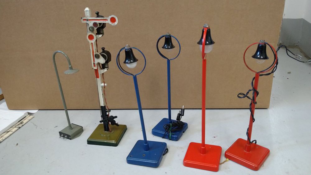 Signale, Laternen und Gleise Spur 0 | Kaufen auf Ricardo