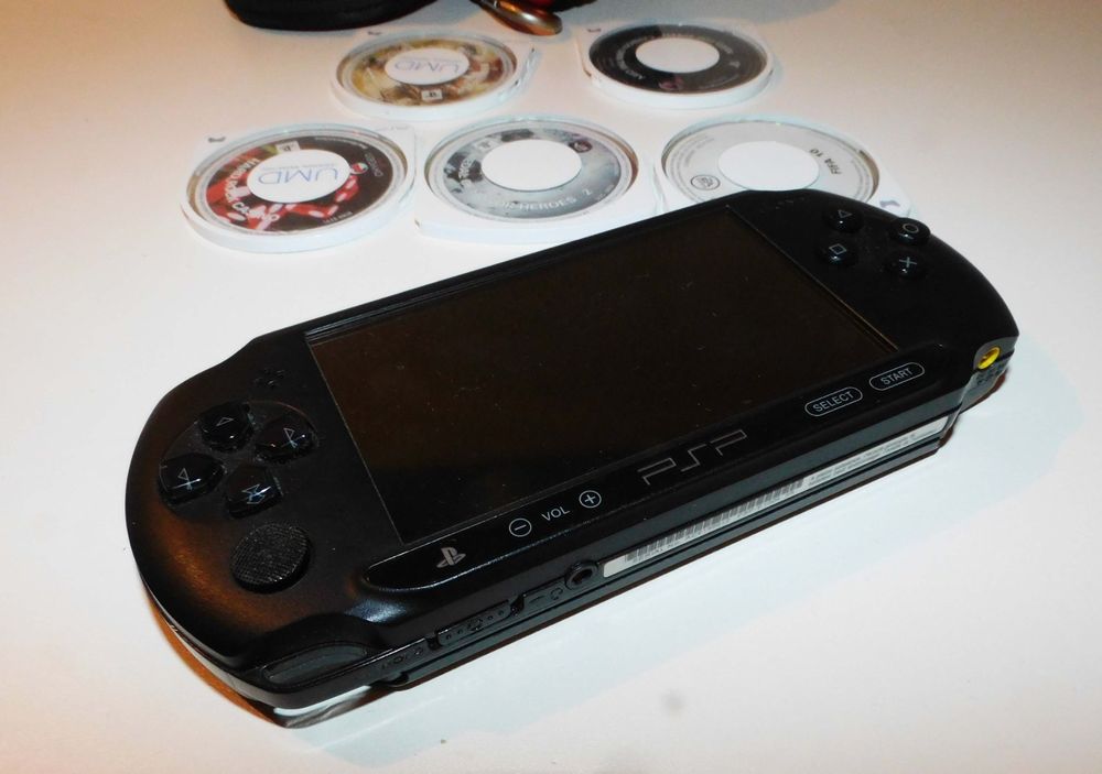 Neue Fundschätze PSP Sony mit 5 Spielen Konsole funktioniert (Gebraucht ...