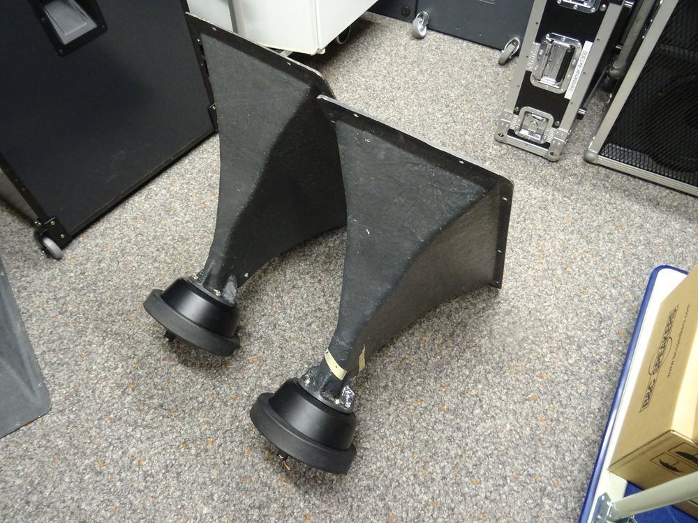 2x Horn EV HP640 EV DH1A 3 Zoll Treiber (Gebraucht) in Binningen für ...