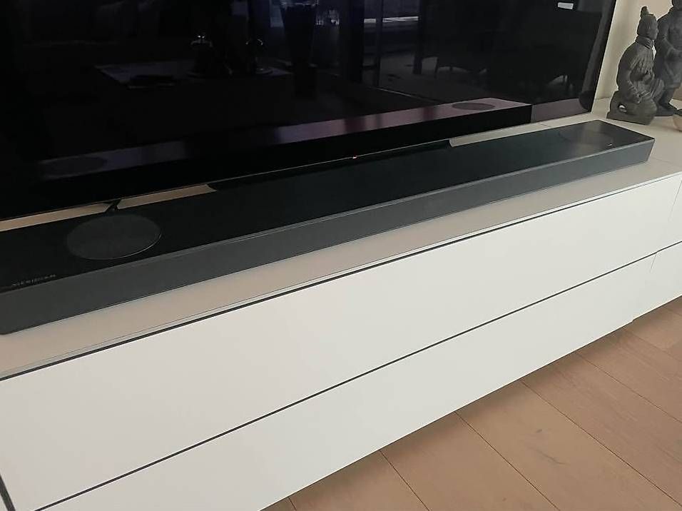 LG Soundbar SL9YG & Sub und 2 kabellose Rear-Speaker (Gebraucht) in ...