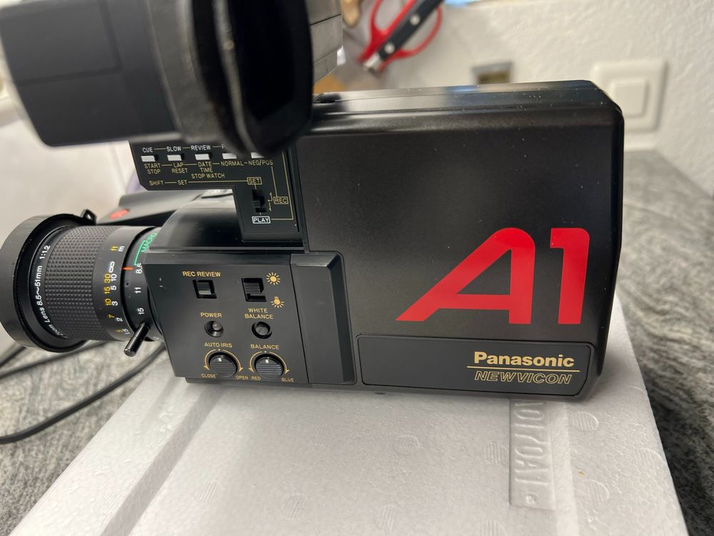 Panasonic Set mit Kamera A1, VHS-Recorder und TV-Tuner (Gebraucht) in ...