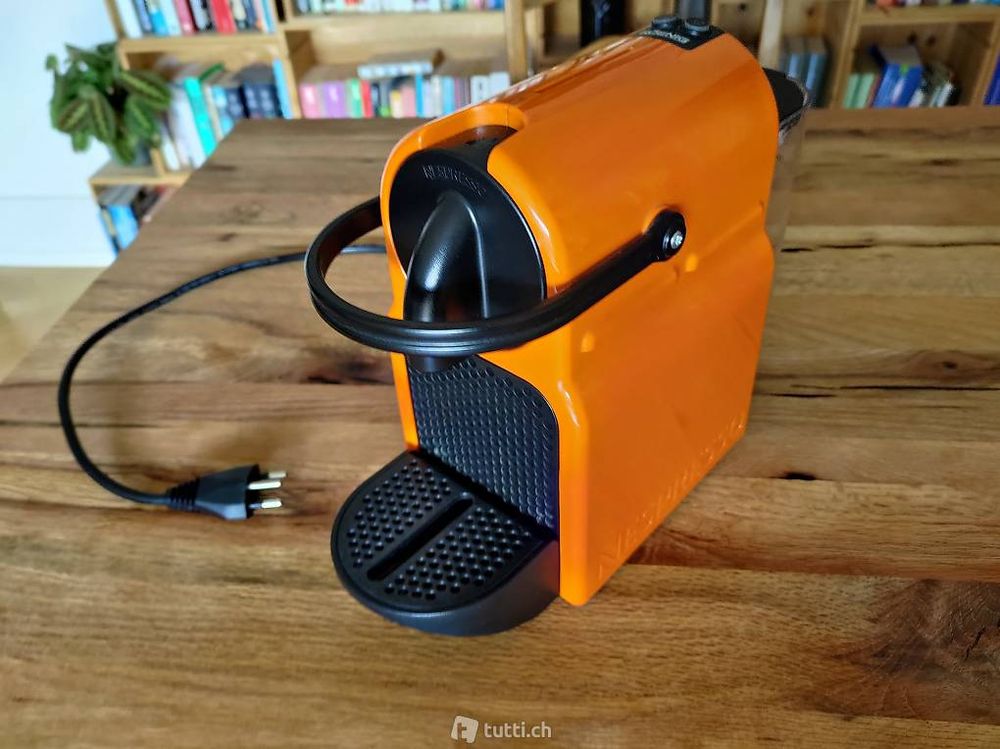 Nespresso Kaffeemaschine Krups Inissia, orange, gebraucht | Kaufen auf ...