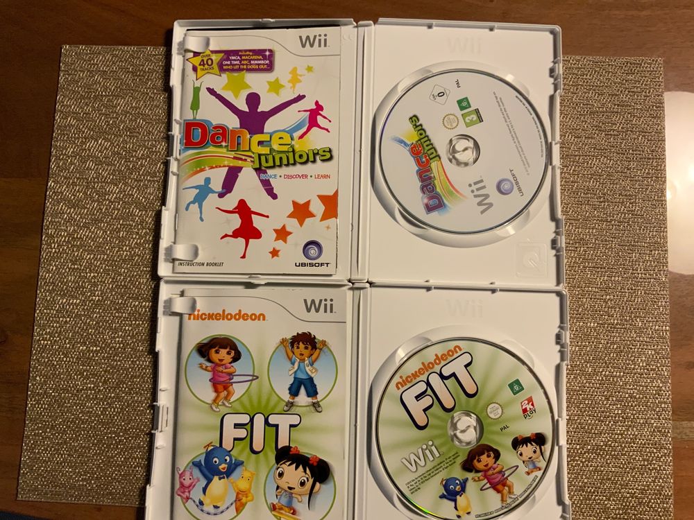 Nintendo Wii** Dance Juniors + Wii Fit Juniors (Gebraucht) in ...