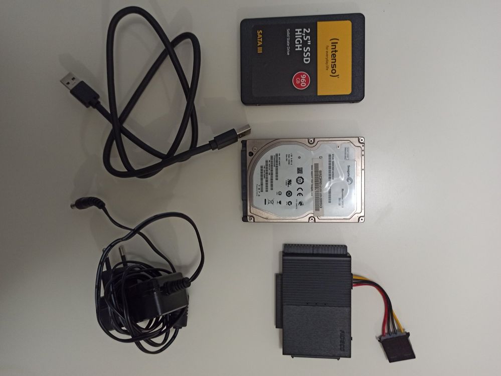 SSD 1TB + Sata reader + 500gb HDD | Kaufen auf Ricardo