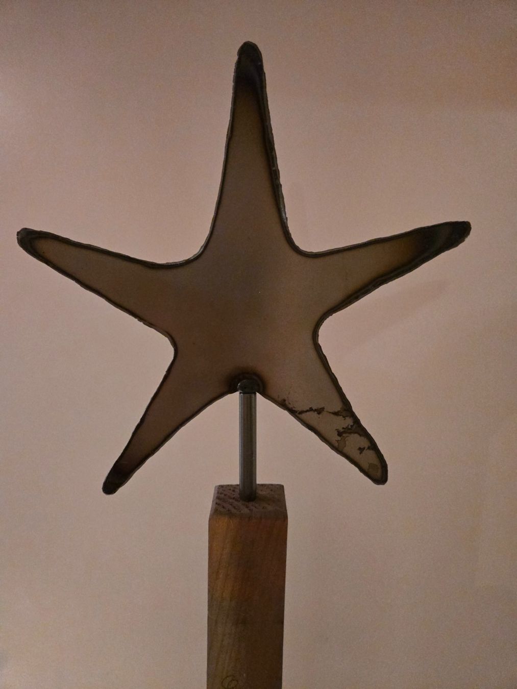 Deko-Stern aus Metall auf Holzständer - handmade LOVE! (Gebraucht) in ...