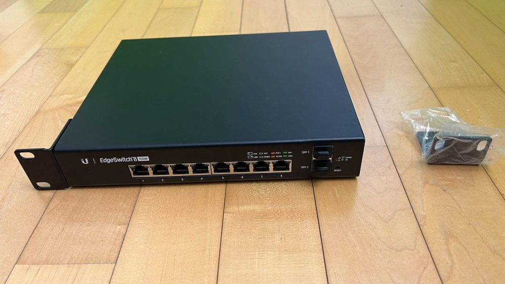 Unifi Edge Switch 8 Port + 2 SFP, 150W PoE (Gebraucht) in Balgach für ...