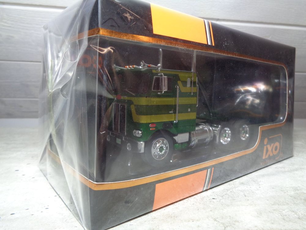 Ixo 1:43 LKW Camion Peterbilt 352 1979 avec vitrine | Kaufen auf Ricardo