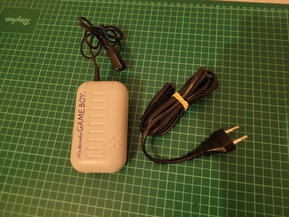 Original Nintendo Game Boy Battery Pack - Charger Set (Gebraucht) in ...
