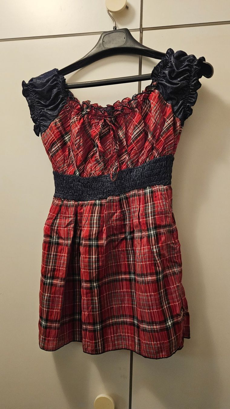 Top canotta arricciata tg. M/L (Usato) a Melano per CHF 5 – con ...