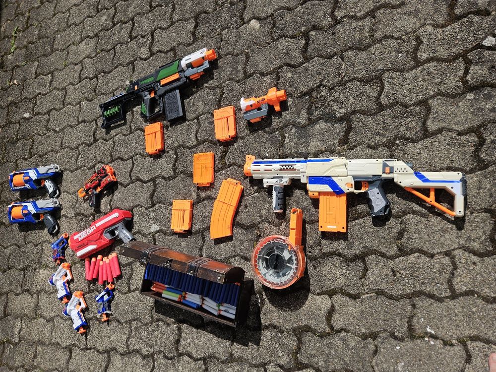 Nerf Sammlung, viele Blaster und Zubehör (Gebraucht) in Widen für CHF ...
