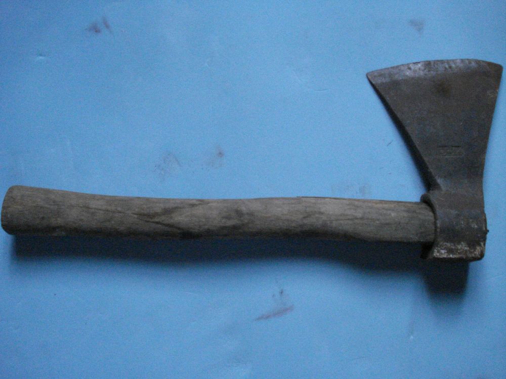 alte Axt / Beil (Gebraucht) in Tann für CHF 15 – mit Lieferung auf ...