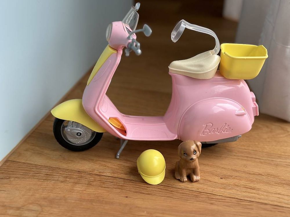 Barbie Vespa mit Zubehör (Gebraucht) in Münchenstein für CHF 10 – mit ...