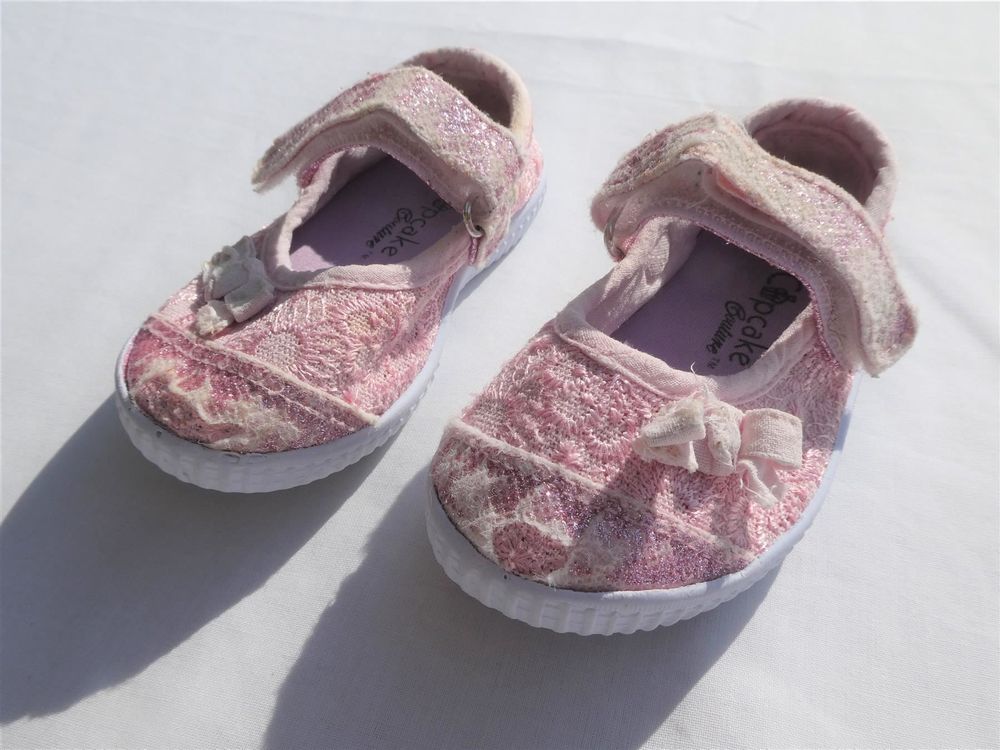 Sommer-Schühchen, Gr. 20 (Gebraucht) in Gattikon für CHF 3 – mit Lieferung auf Ricardo kaufen