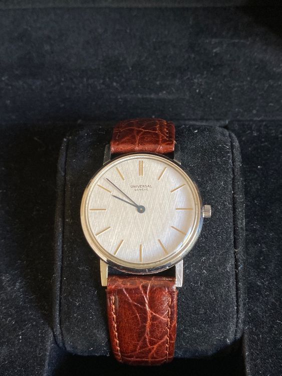 Universal Geneve (Gebraucht) in Winterthur für CHF 210 – mit Lieferung auf Ricardo kaufen