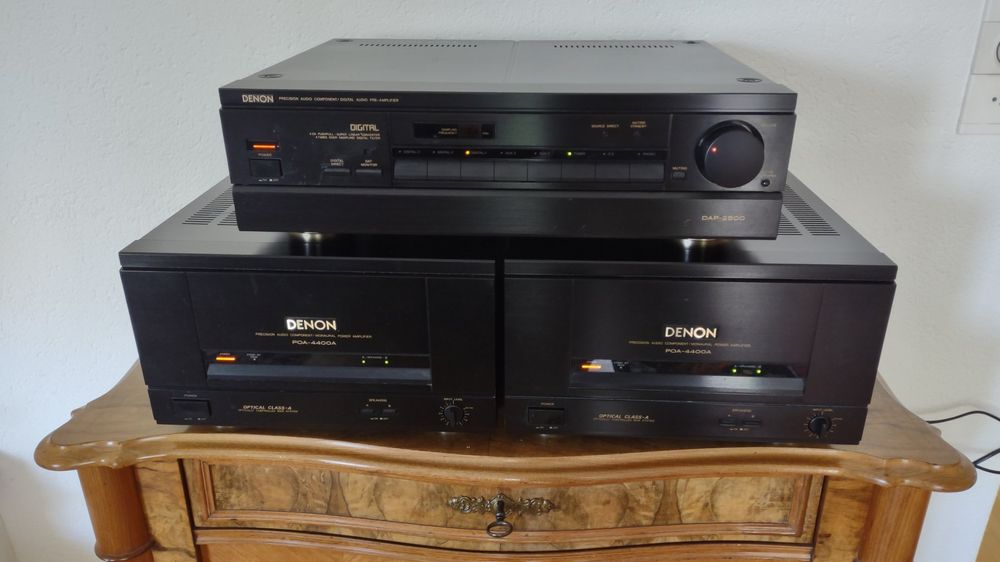 Denon DAP-2500 Preamp. + 2 POA 4400A power amp. (Gebraucht) in ...