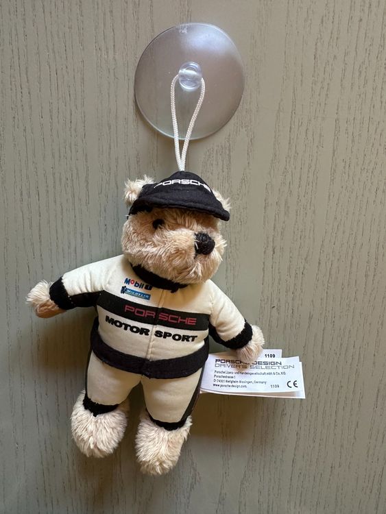 Porschemaskottchen: Plüschteddy mit Saugnapf (Neu (gemäss Beschreibung ...