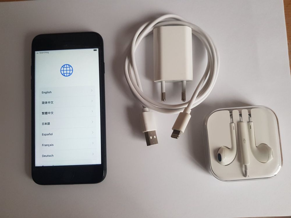 iPhone i7 128gb black (Neu (gemäss Beschreibung)) in Delémont für CHF ...