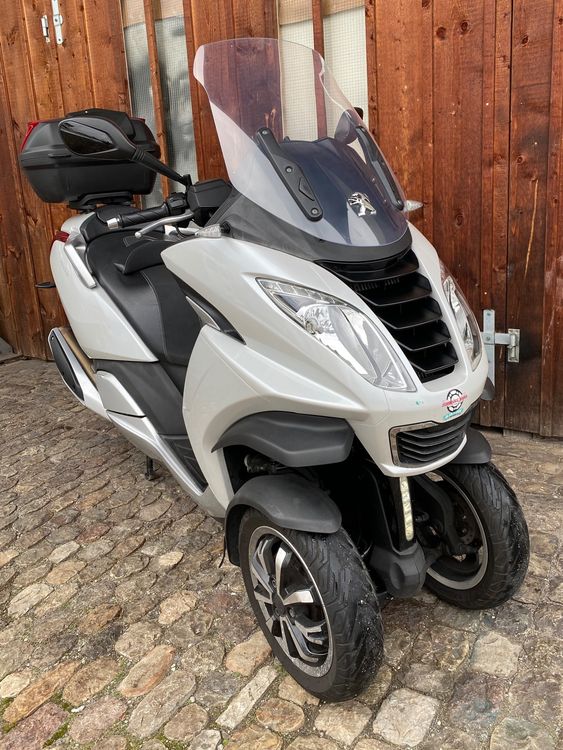 Elegantes Peugeot Metropolis 400 Gebraucht Kaufen Bild