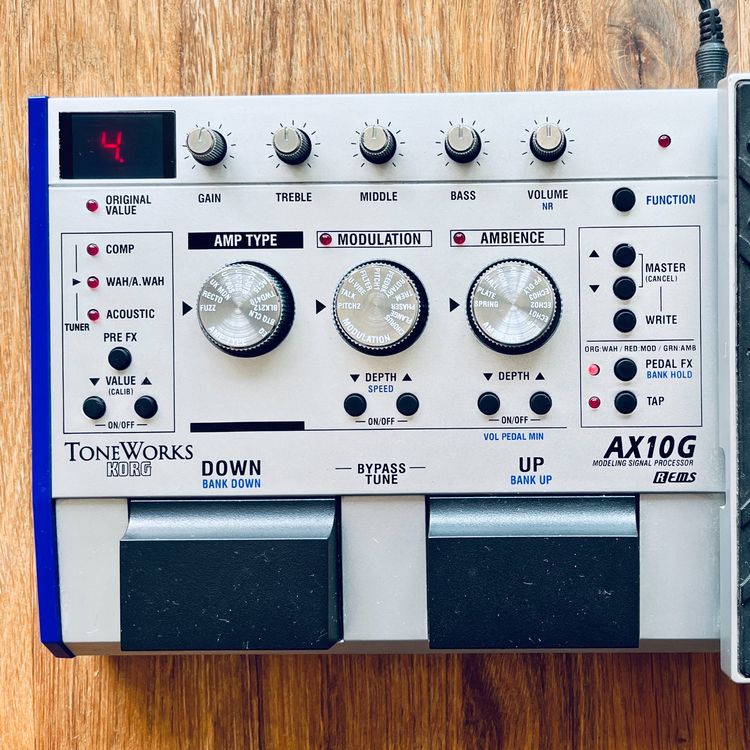 Korg ToneWorks AX-10G Gitarren-Multieffektgerät (Gebraucht) in Luzern ...
