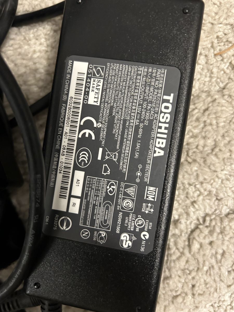 Toshiba Netzteil, Ladegerät - Original & Geprüft! Top! (Gebraucht) in ...