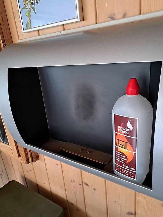Chemine für die Wand (Gebraucht) in Lyss für CHF 110 – nur Abholung auf ...