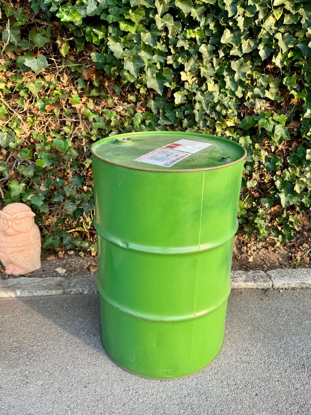 schönes grünes Ölfass Metallfass Blechfass z.B für Stehtisch (Gebraucht ...