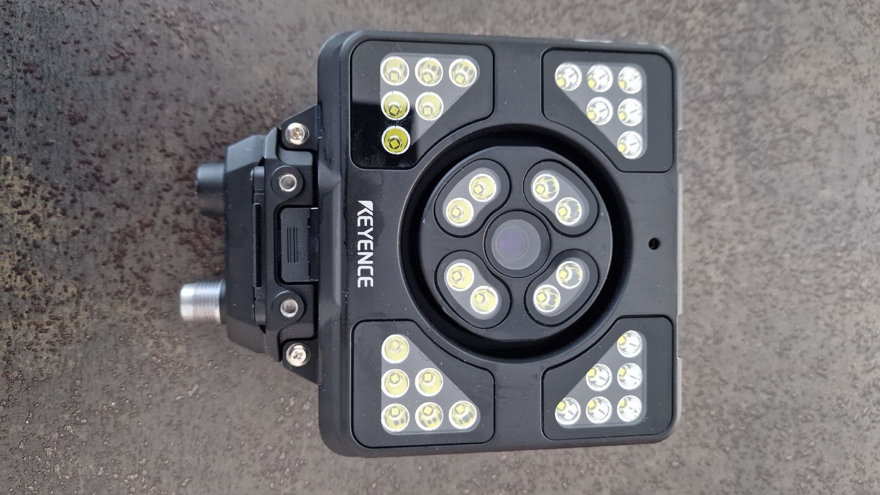 Keyence IV3-500CA Vision Sensor - Top Zustand (Gebraucht) in Gams für ...