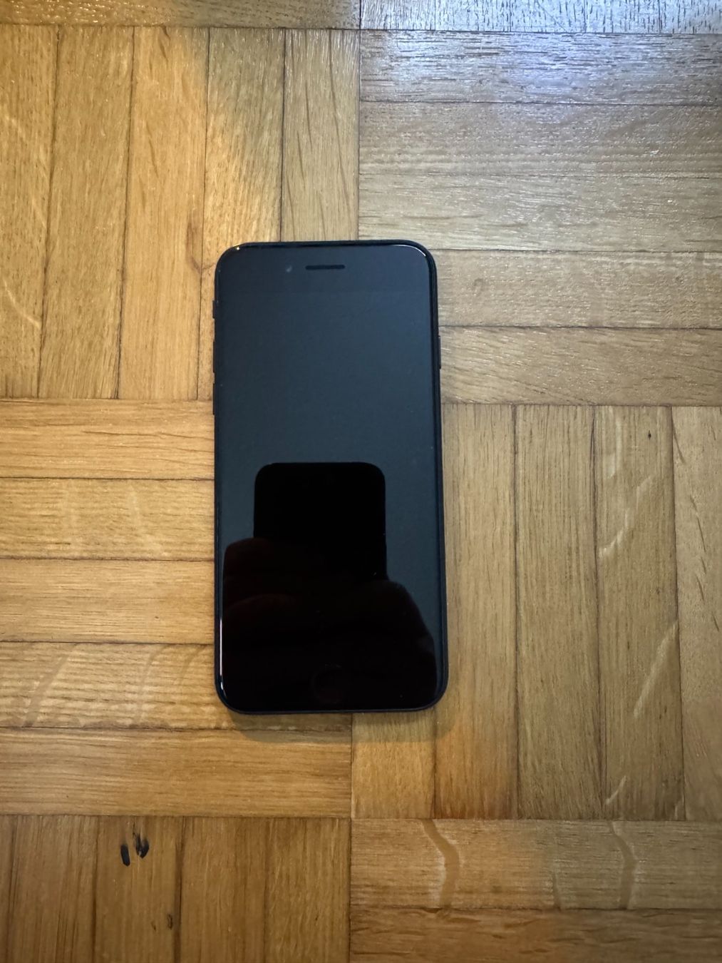 iPhone SE (2. Generation) – Schwarz – 64 GB (Gebraucht) in Nussbaumen ...