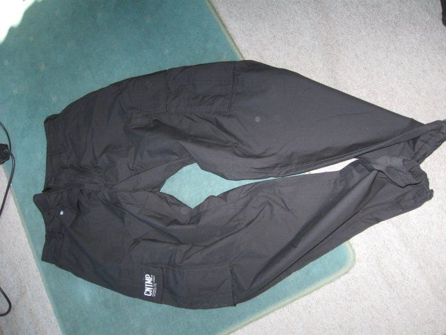 FSBN CARGO HOSE!! (Neu (gemäss Beschreibung)) in Zürich für CHF 11 ...