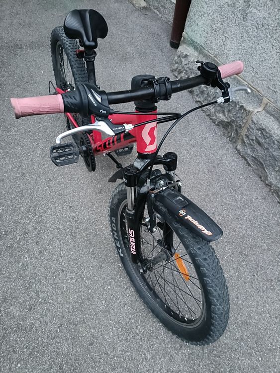 Vélo Scott fille 20 pouces fourche suspendue contessa (D'occasion) à ...