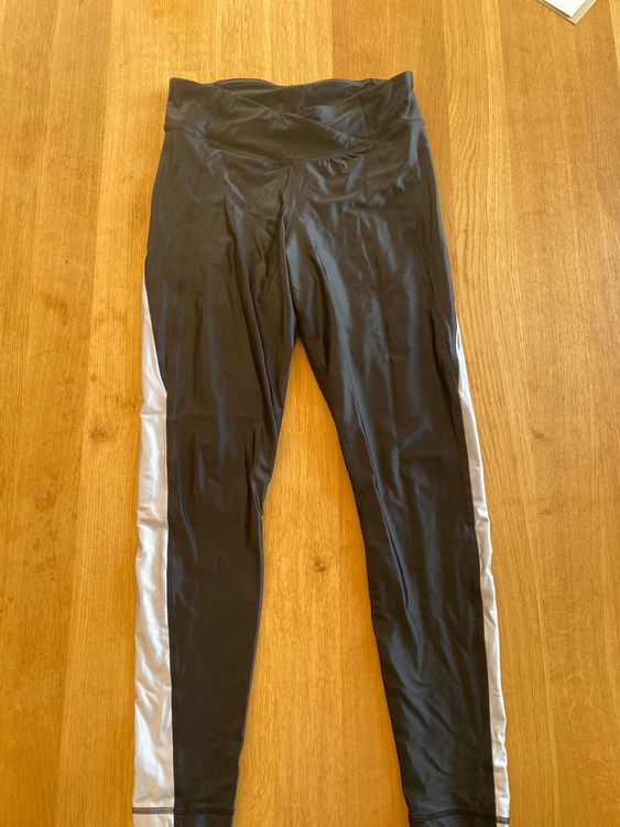 Reebok Shiny Tight Retro (Neu (gemäss Beschreibung)) in für CHF 15 ...