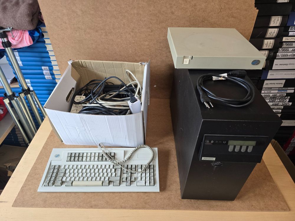 Posten Old School IBM Computer Teile ab 1.- (Gebraucht) in KRINAU für ...