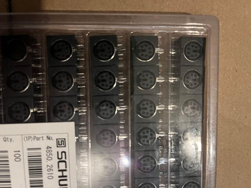 100er Pack DIN Buchsen Schurter 4850.2610 6-Pol Leiterplatte (Gebraucht) in Brunnen für CHF 1.5 ...