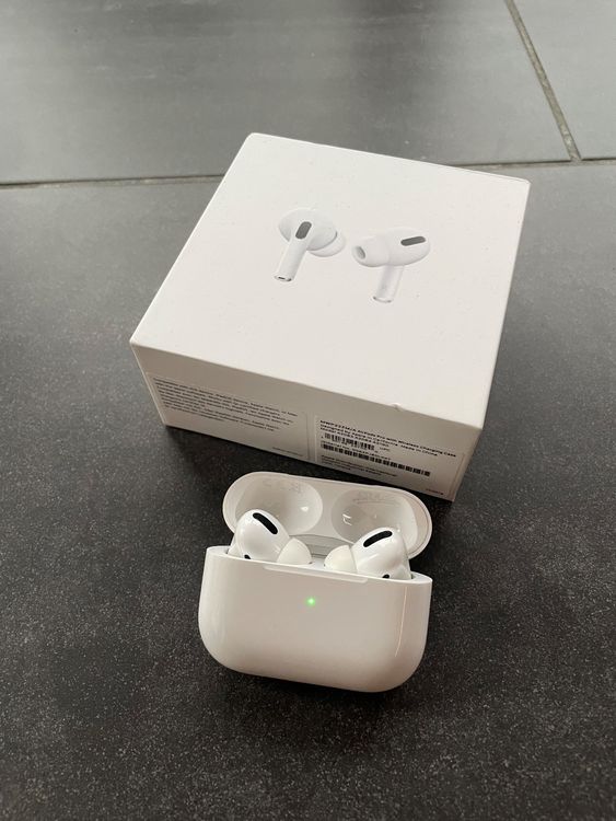 AirPods Pro (1st Gen), linke pod pfeift leicht (Gebraucht) in Jona für ...