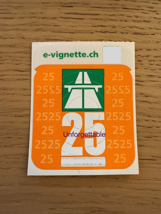 Autobahnvignette 2025 (Neu und originalverpackt) in Mézières VD für CHF 38 – mit Lieferung auf ...