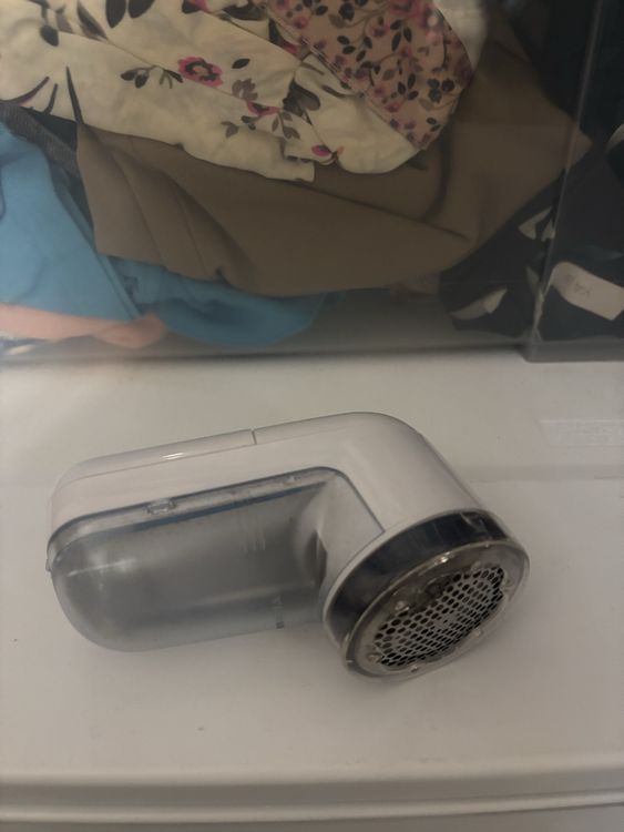 Lint Fabric Razor with Batteries (Neu (gemäss Beschreibung)) in Horgen ...