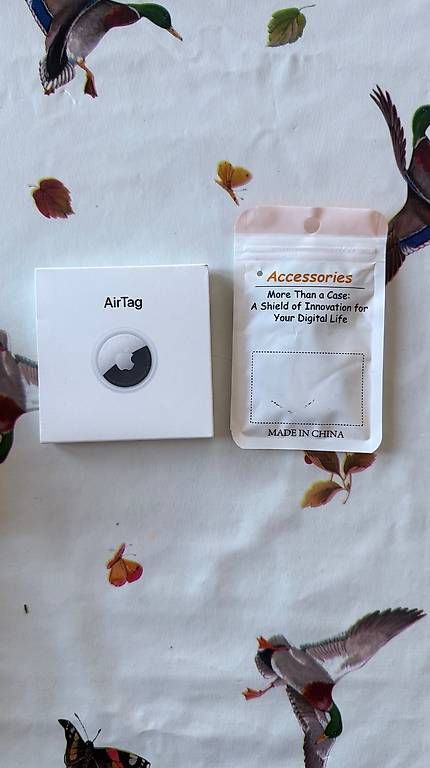 iPhone 16 Pro 128GB & AirPods Pro 2nd Generation (Gebraucht) in ...