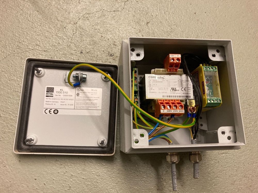 Elektro Box (Gebraucht) in Rüti ZH für CHF 20 – mit Lieferung auf ...