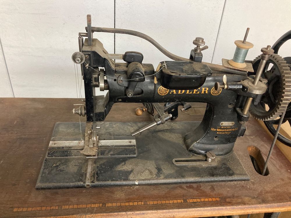 Leder Nähmaschine (Gebraucht) in Würenlingen für CHF 350 – nur Abholung ...