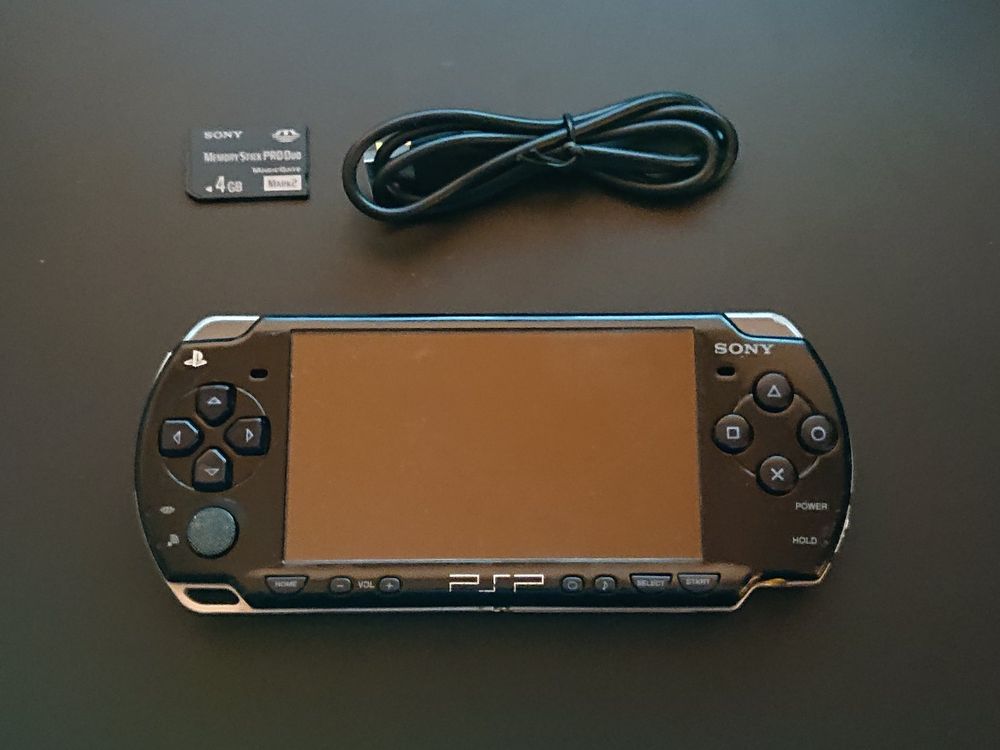 Sony Playstation Portable PSP - Konsole 2004 - Schwarz - 4GB | Kaufen ...