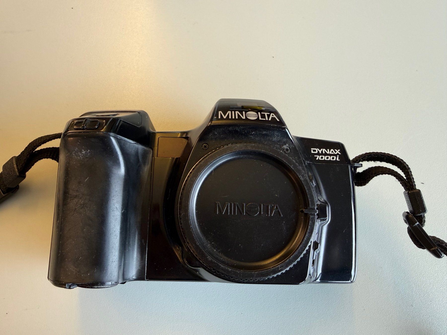 MINOLTA Dynax 7000i analog Spiegelreflex-Kamera mit Zubehör (Gebraucht ...