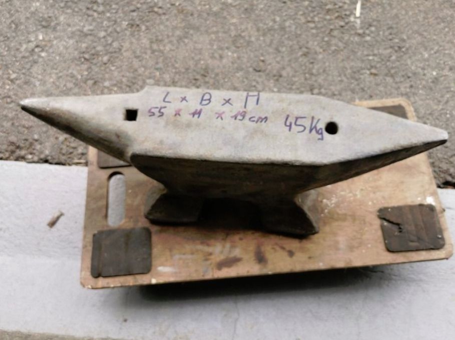 Amboss 45Kg Werkstatt Schmiede Hammer Esse Traktor Oldtimer (Gebraucht) in für CHF 399 – nur ...