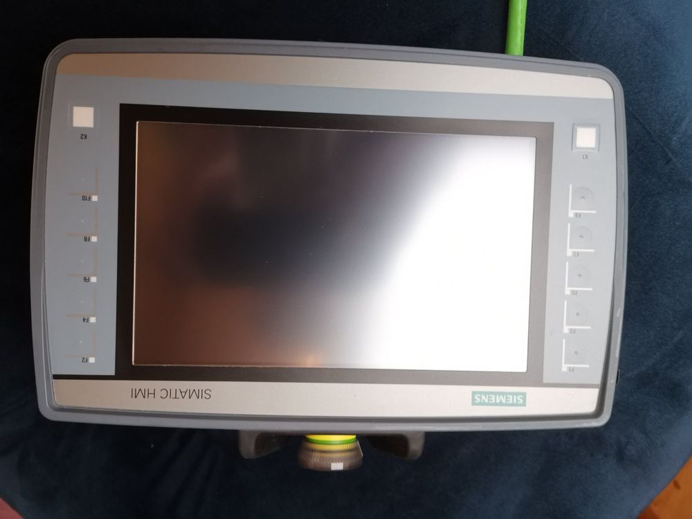 Siemens Simatic HMI KTP900F Mobile | Kaufen auf Ricardo